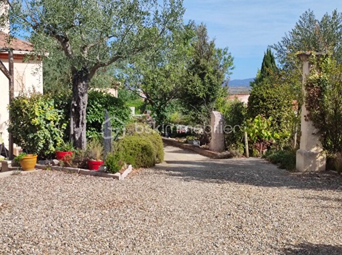 Maisons à vendre et appartements à louer - 1