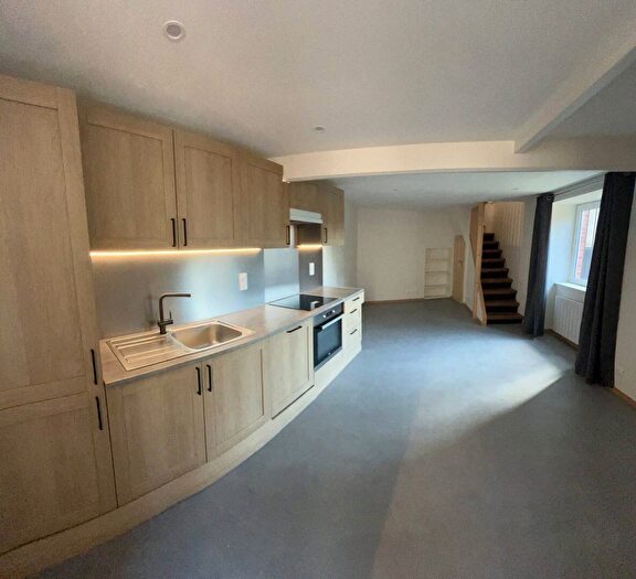 Maison à louer - Néronde - 2 pièces - 1 chambre