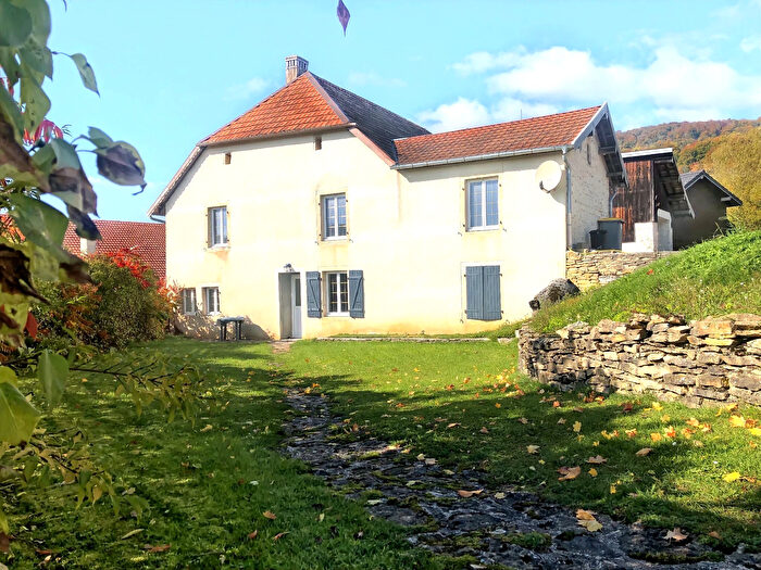 Maison à vendre - Vyt-lès-Belvoir - 9 pièces - 3 chambres