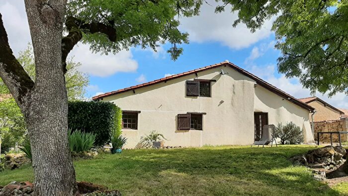 Maison à vendre - Ponteyraud - 5 pièces - 3 chambres