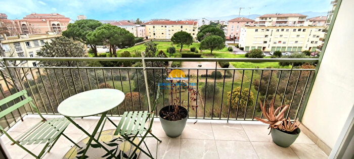 Appartement à vendre - Fréjus, Centre-ville - 3 pièces - 2 chambres