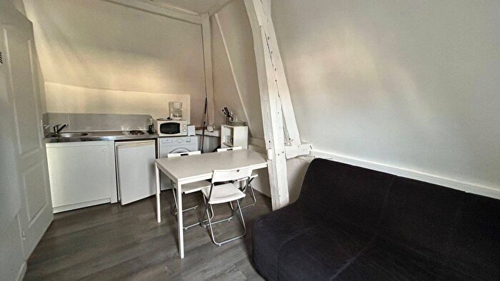 Coteaux Ouest-Pasteur, Rouen : Appartement 1 pièce à louer