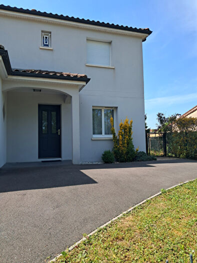 Maison à louer - Artigues-près-Bordeaux - 4 pièces - 3 chambres