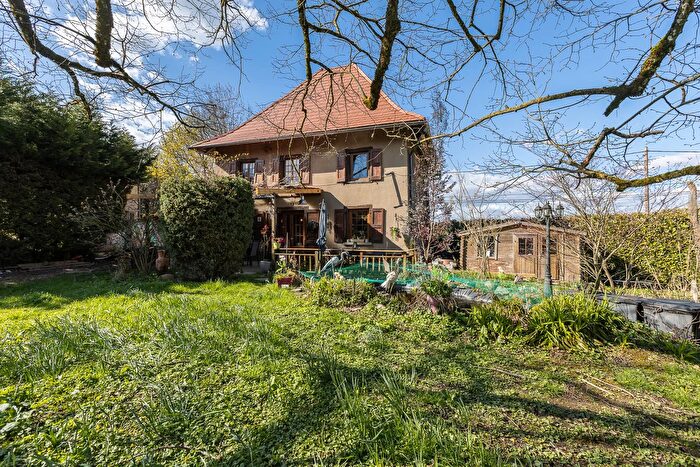 Maison à vendre - Montferrat - 8 pièces - 4 chambres