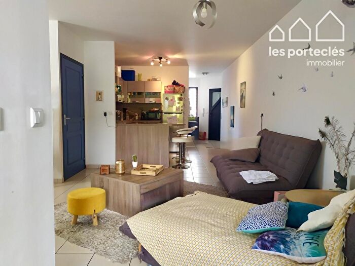 Appartement 3 pièces à vendre à Saint-Paul, Centre-ville, Etang