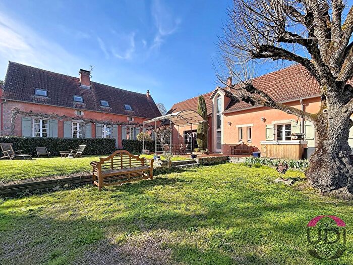 Maison à vendre - Prémilhat - 9 pièces - 6 chambres