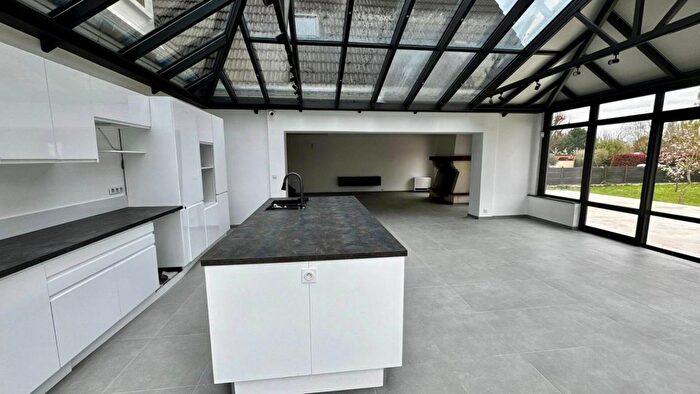 Marolles-en-Hurepoix : Maison 8 pièces à vendre