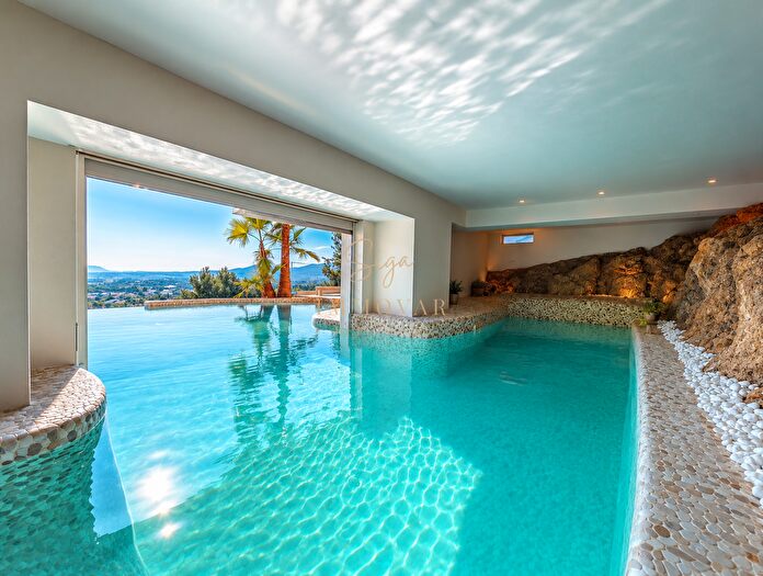 Maison 12 pièces à Gémenos, à vendre