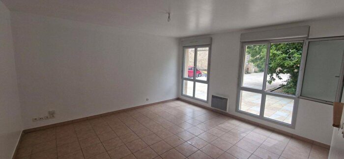 Centre, Guingamp : Appartement 2 pièces à louer
