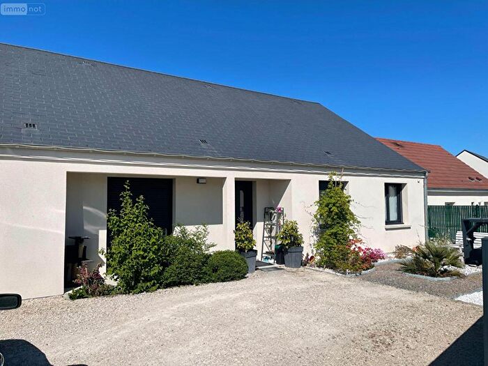 Boigny-sur-Bionne : Maison 5 pièces à vendre