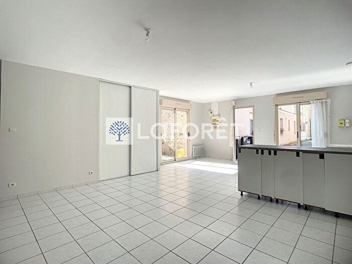 Maison à louer - Saint-Varent - 3 pièces - 2 chambres