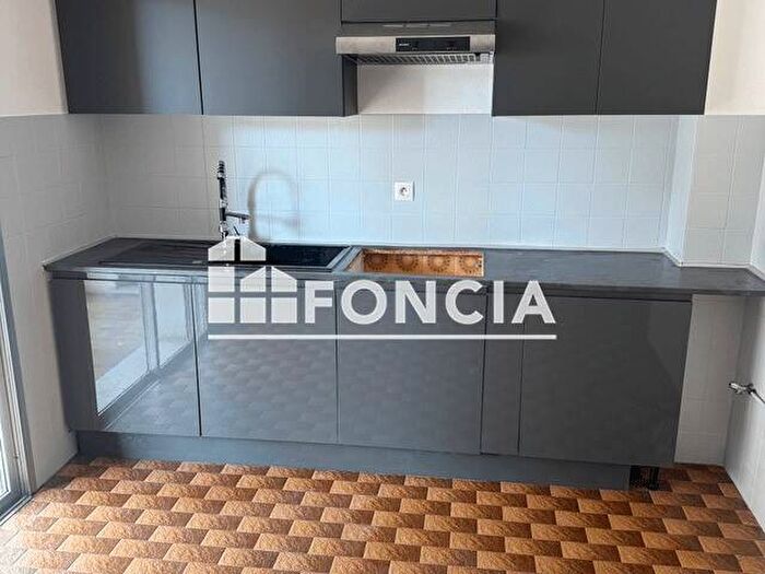 Appartement à louer - Les Plans, Saint-Laurent-du-Var - 3 pièces - 2 chambres