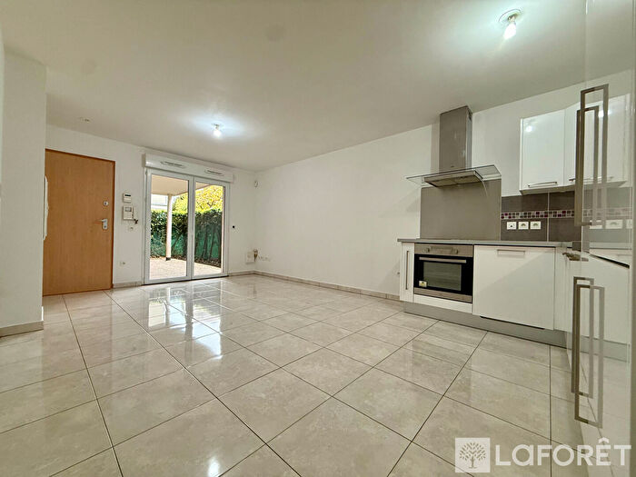 Appartement à louer - Le Plessis-Trévise, Centre-ville, Orly Parc - 2 pièces - 1 chambre