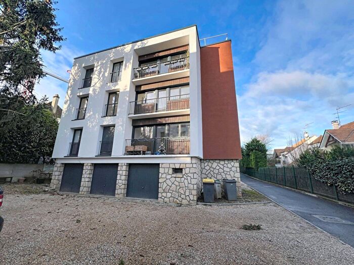 Appartement 5 pièces à louer à Rueil-Malmaison