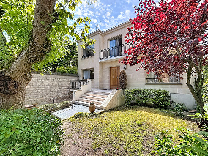 Colombes, Centre-ville - Maison 9 pièces à vendre
