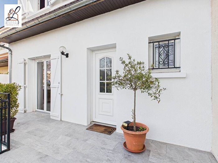 Maison à vendre - Sucy-en-Brie - 5 pièces - 3 chambres