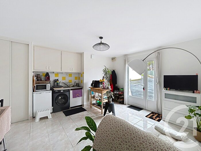 Appartement à louer - Saint-Michel - 2 pièces - 1 chambre