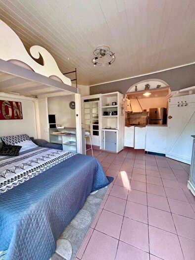 Appartement 1 pièce à Plans, Villeneuve-Loubet, à louer