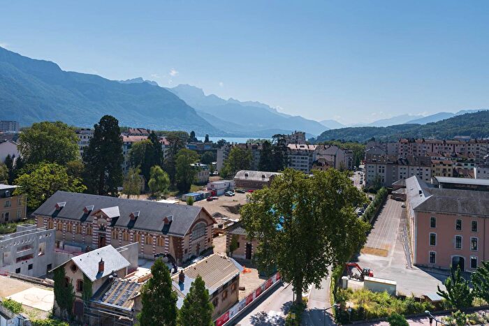 Appartement à louer - Annecy, Romains - 3 pièces - 2 chambres