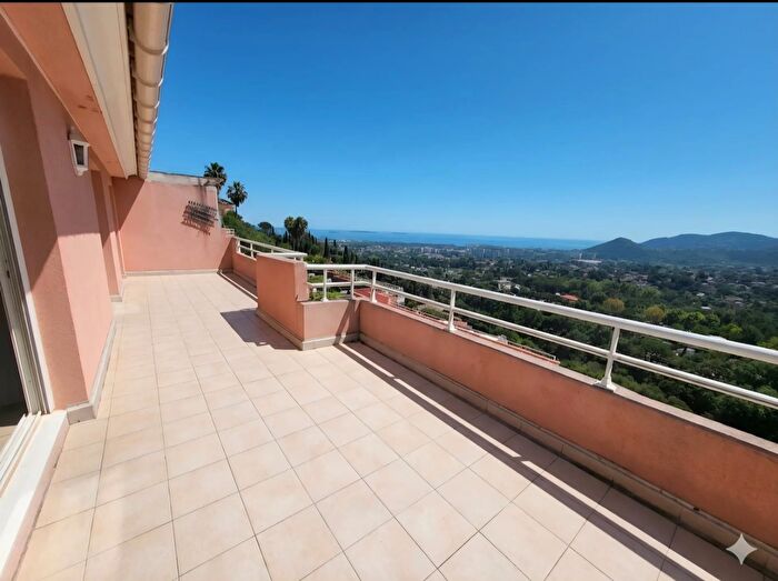 Appartement 4 pièces à Mandelieu-la-Napoule, Capitou, à vendre
