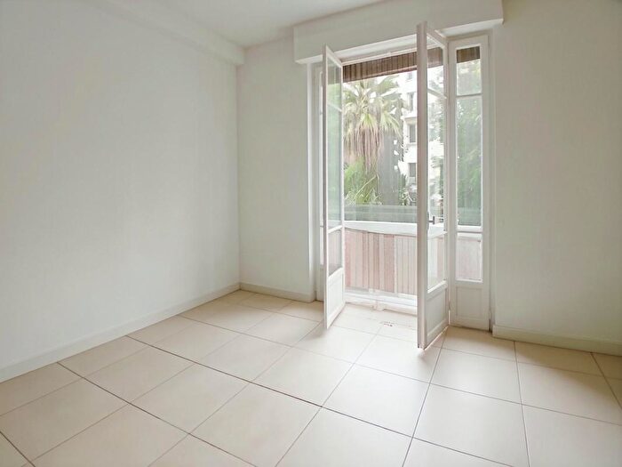 Appartement 2 pièces à vendre à Nice, Carabacel