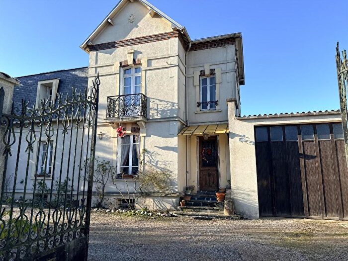 Maison 10 pièces à vendre à L'Aigle