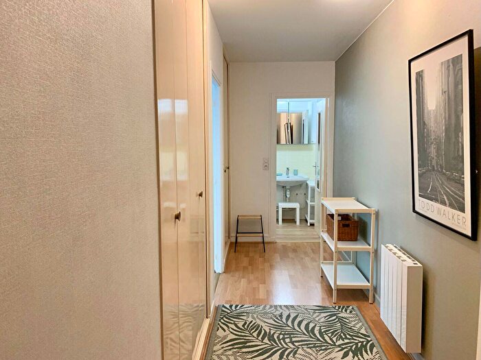 Ballainvilliers, Clermont-Ferrand : Appartement 2 pièces à louer