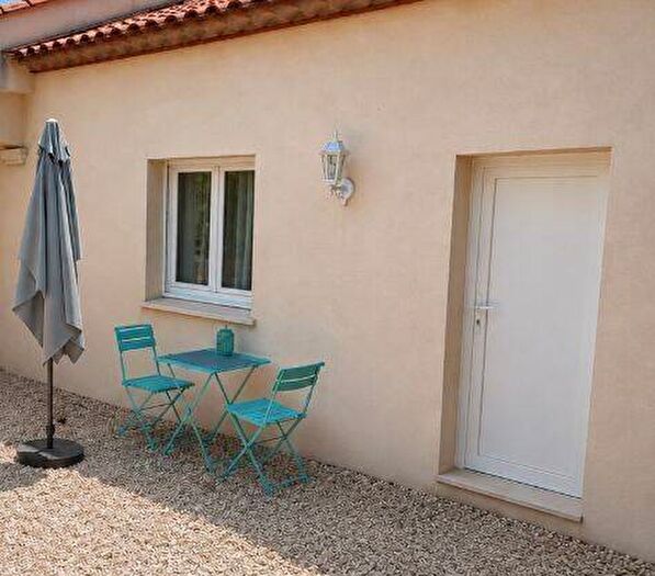 Peripherie, Saint-Georges-d'Orques : Appartement 1 pièce à louer