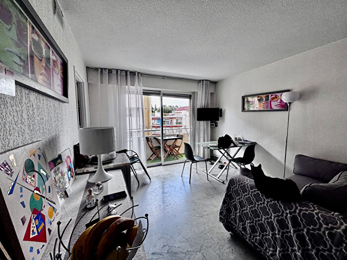Saint-Raphaël, Centre-ville - Appartement 1 pièce à vendre