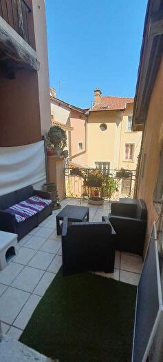 Appartement 3 pièces à Bourgoin-Jallieu, Centre-ville, Pont Saint-Michel, à louer
