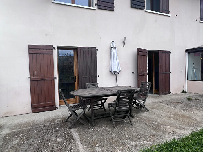 Appartement à louer - Saint-Pierre-dAlbigny - 3 pièces - 1 chambre