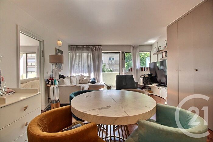 Appartement à vendre - Charenton-le-Pont, Centre ancien - 2 pièces - 1 chambre