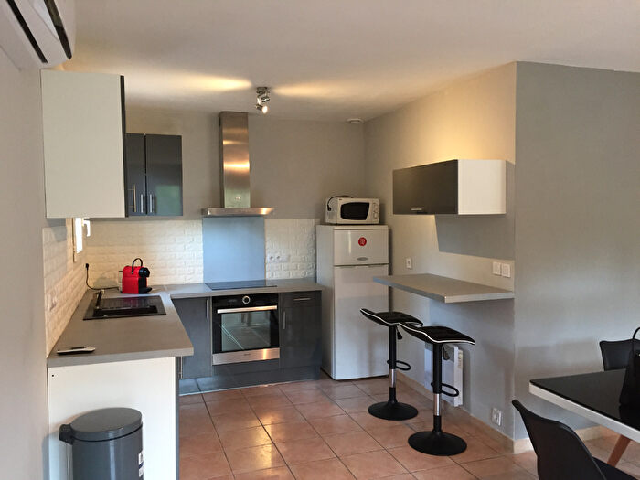 Appartement à louer - Saint-Restitut - 3 pièces - 2 chambres