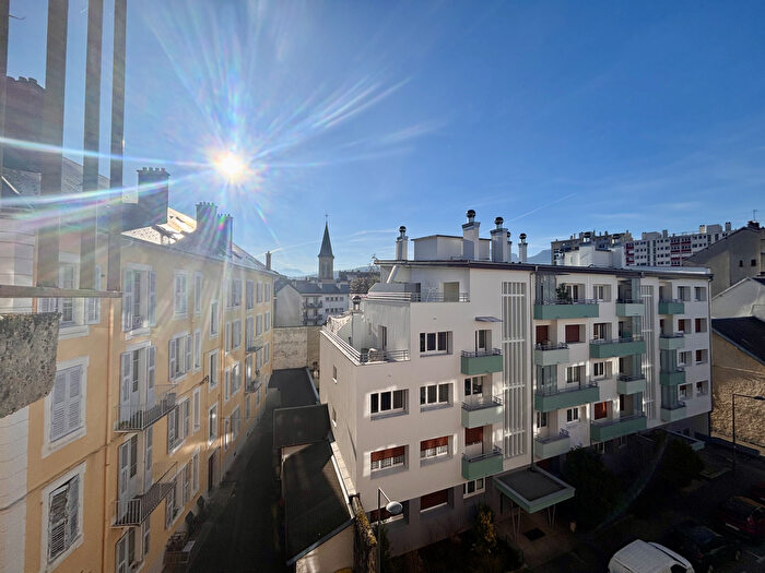 Appartement à vendre - Chambéry, Centre-ville - 3 pièces - 2 chambres