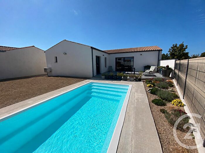 Maison 5 pièces à Saint-Ouen-d'Aunis, à vendre