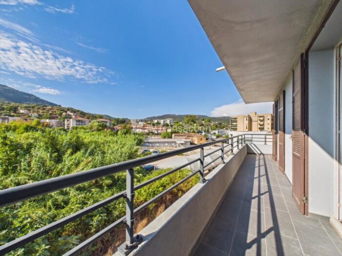 Ajaccio, Loretto : Appartement 3 pièces à vendre