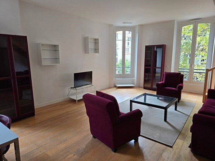 Appartement à louer - Saint-Pierre-De-Féric, Nice - 4 pièces - 3 chambres