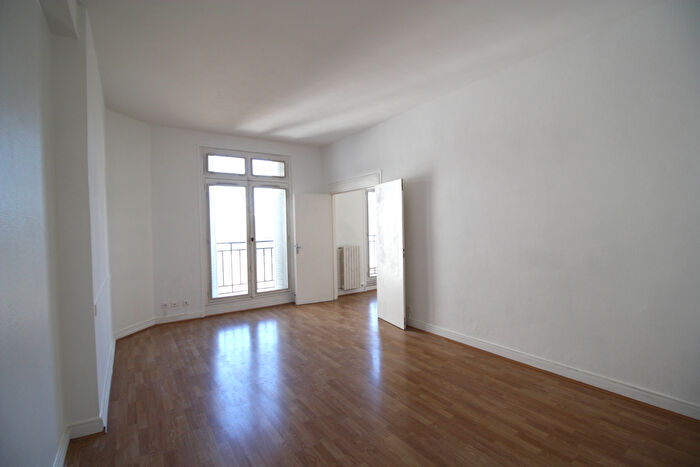 Appartement à louer - Bordeaux, Quinconces, Grands Hommes, Tourny - 2 pièces - 1 chambre