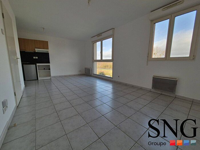 Nord, Gournay-en-Bray : Appartement 1 pièce à louer