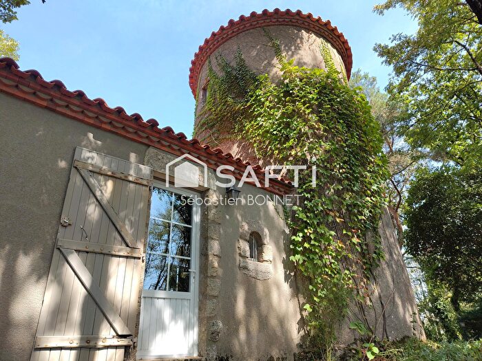 Maison à vendre - Château-Guibert - 9 pièces - 4 chambres