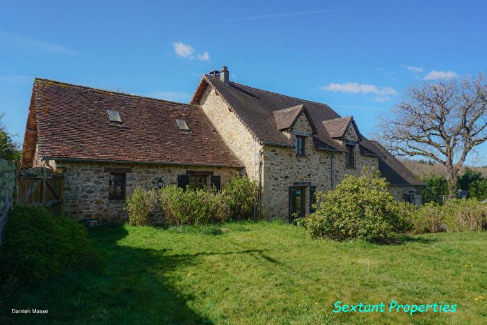 Maison à vendre - Saint-Priest-les-Fougères - 7 pièces - 5 chambres