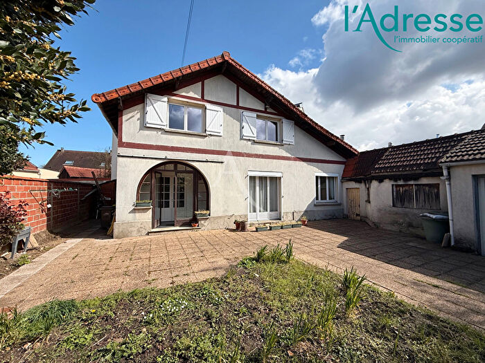 Maison à vendre - Noisy-le-Grand, Sud - 5 pièces - 3 chambres