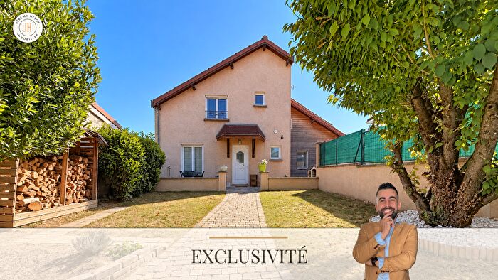 Maison 4 pièces à vendre à Vénissieux, Pasteur