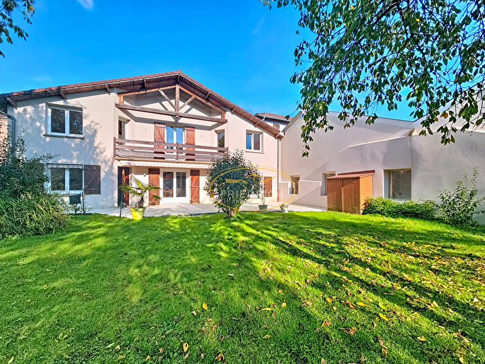 Maison à vendre - Ligny-en-Barrois - 8 pièces - 4 chambres