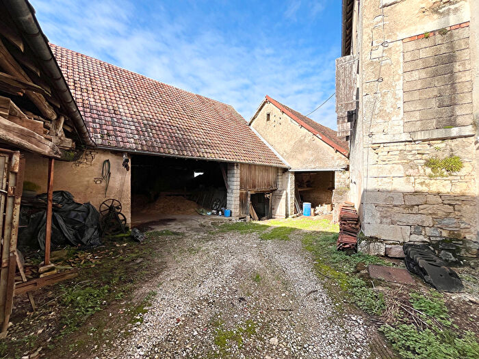Maison à vendre - Saint-Hilaire - 6 pièces - 5 chambres