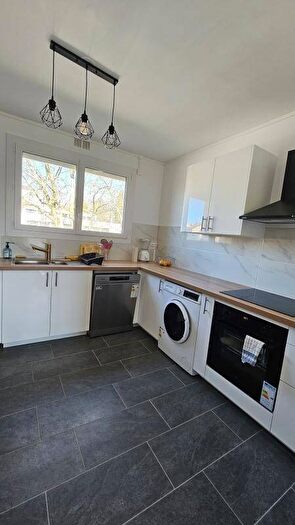 Appartement à louer - Bénédictins-Montplaisir, Limoges - 3 pièces - 2 chambres