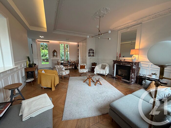 Cergy, Bords dOise : Maison 9 pièces à vendre