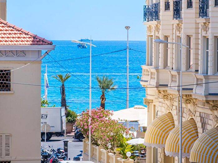 Appartement à vendre - Cannes, Centre-ville - 2 pièces - 1 chambre