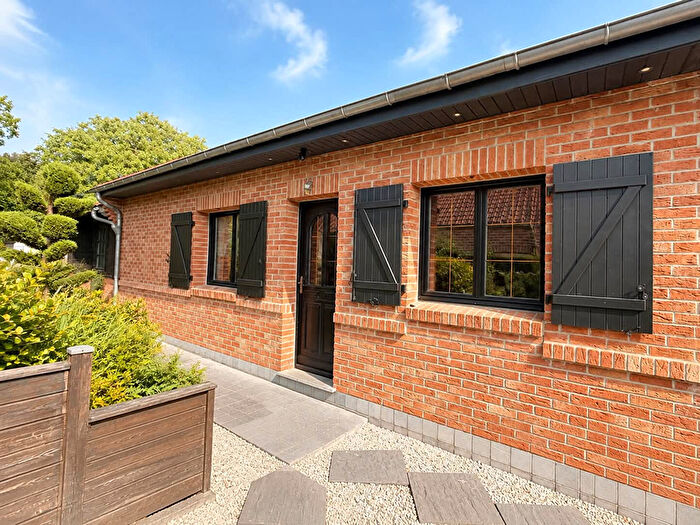 Maison 3 pièces à Petite-Forêt, à vendre