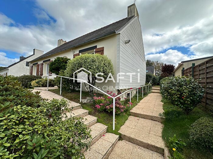 Maison à vendre - Ploumagoar - 4 pièces - 3 chambres